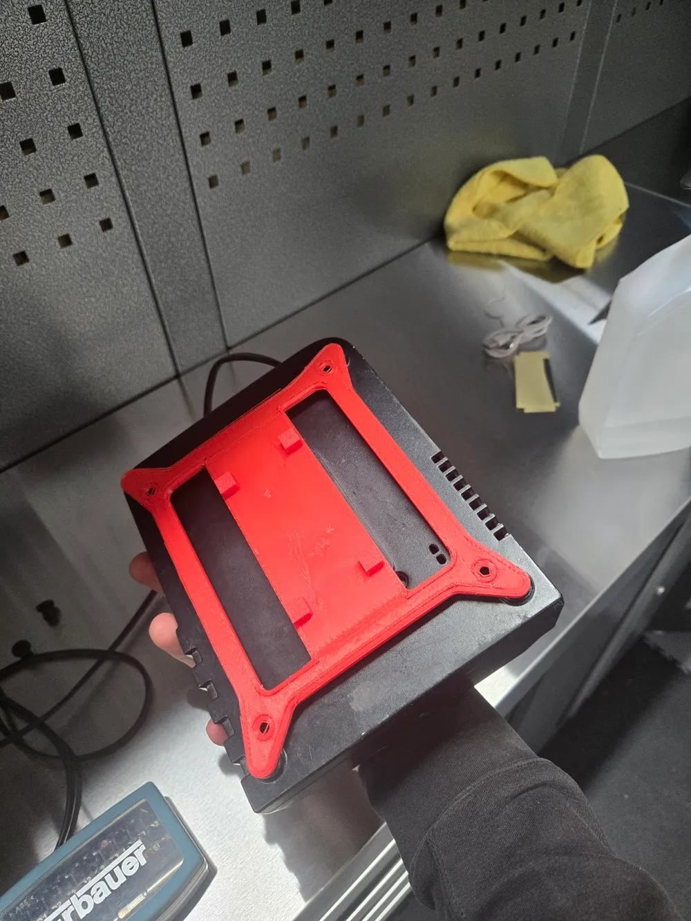 Makita charger mount, square pegboard (bott perfo) Remixed by Ukuma ...