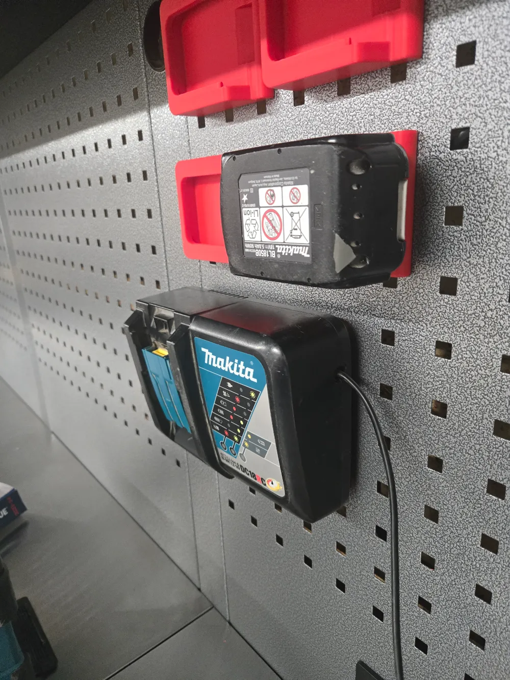 Makita charger mount, square pegboard (bott perfo) Remixed by Ukuma ...