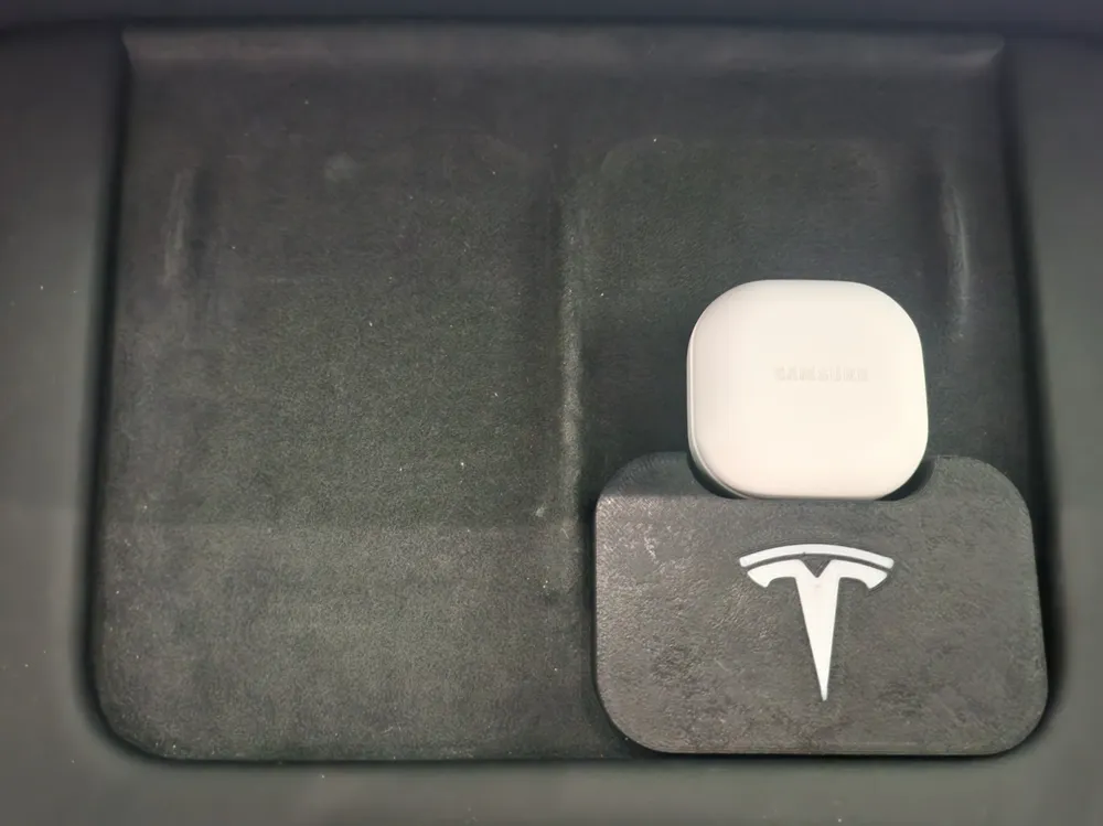 Tesla wireless charger spacer for earbud cases by DP design - MakerWorld