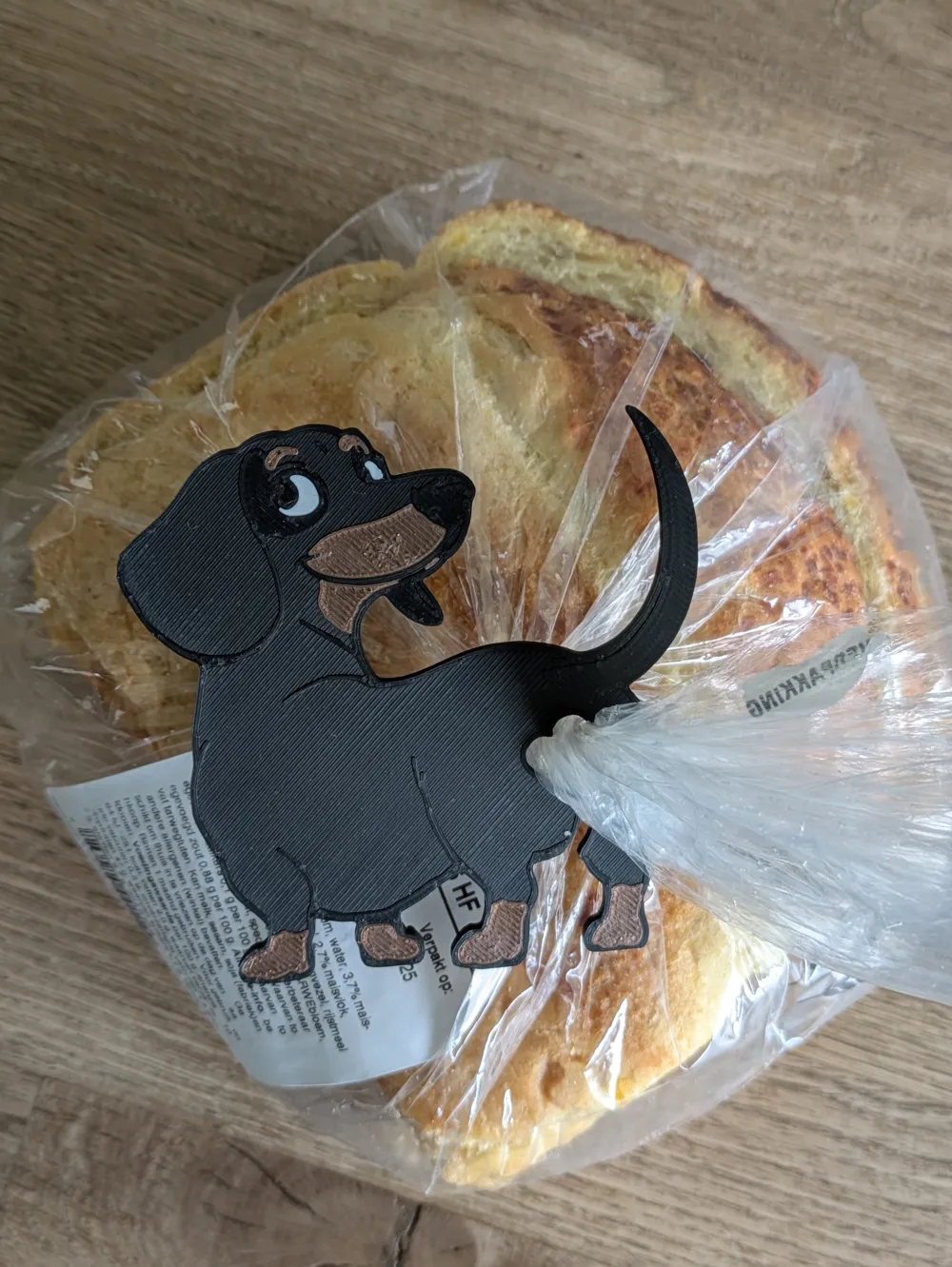 Dachshund Bread Clip - Free 3D Print Model - MakerWorld