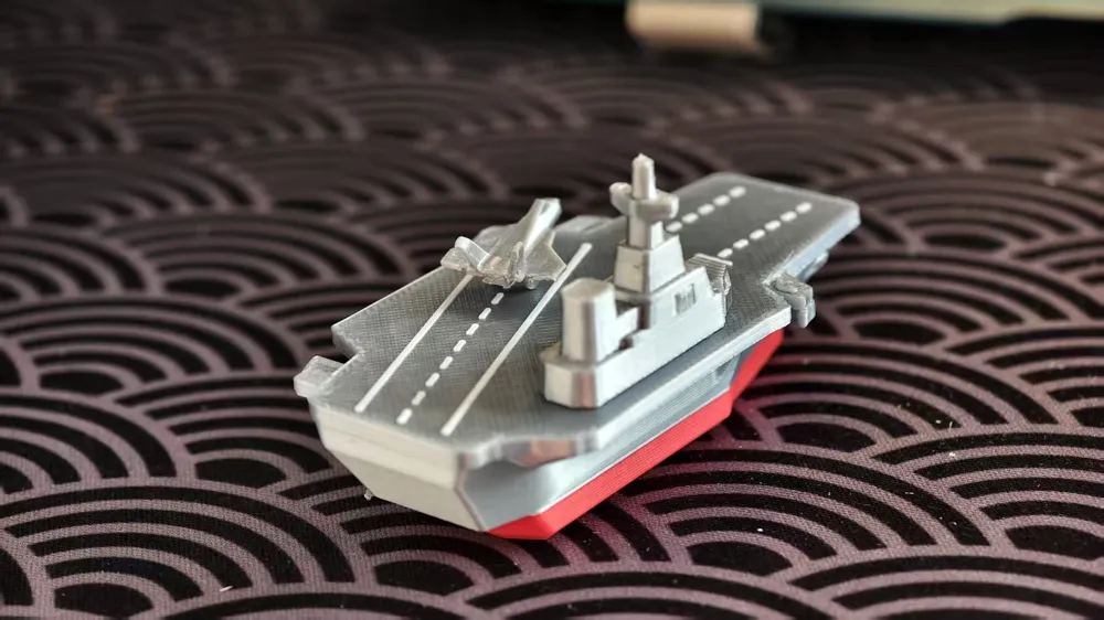 Palm-sized chibi aircraft carrier, can float on water by user ...