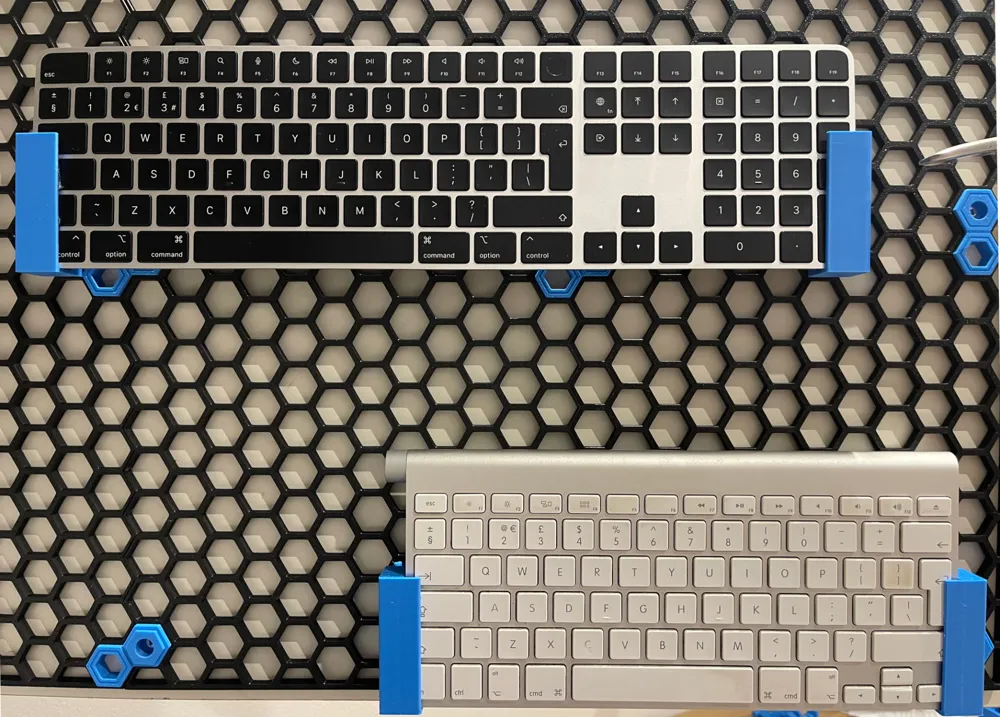 Apple Keyboard Corners for Honeycomb Wall | HSW by MajestiK - MakerWorld