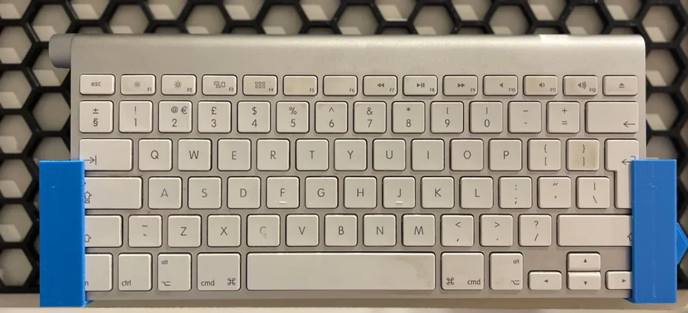 Apple Keyboard Corners for Honeycomb Wall | HSW by MajestiK - MakerWorld