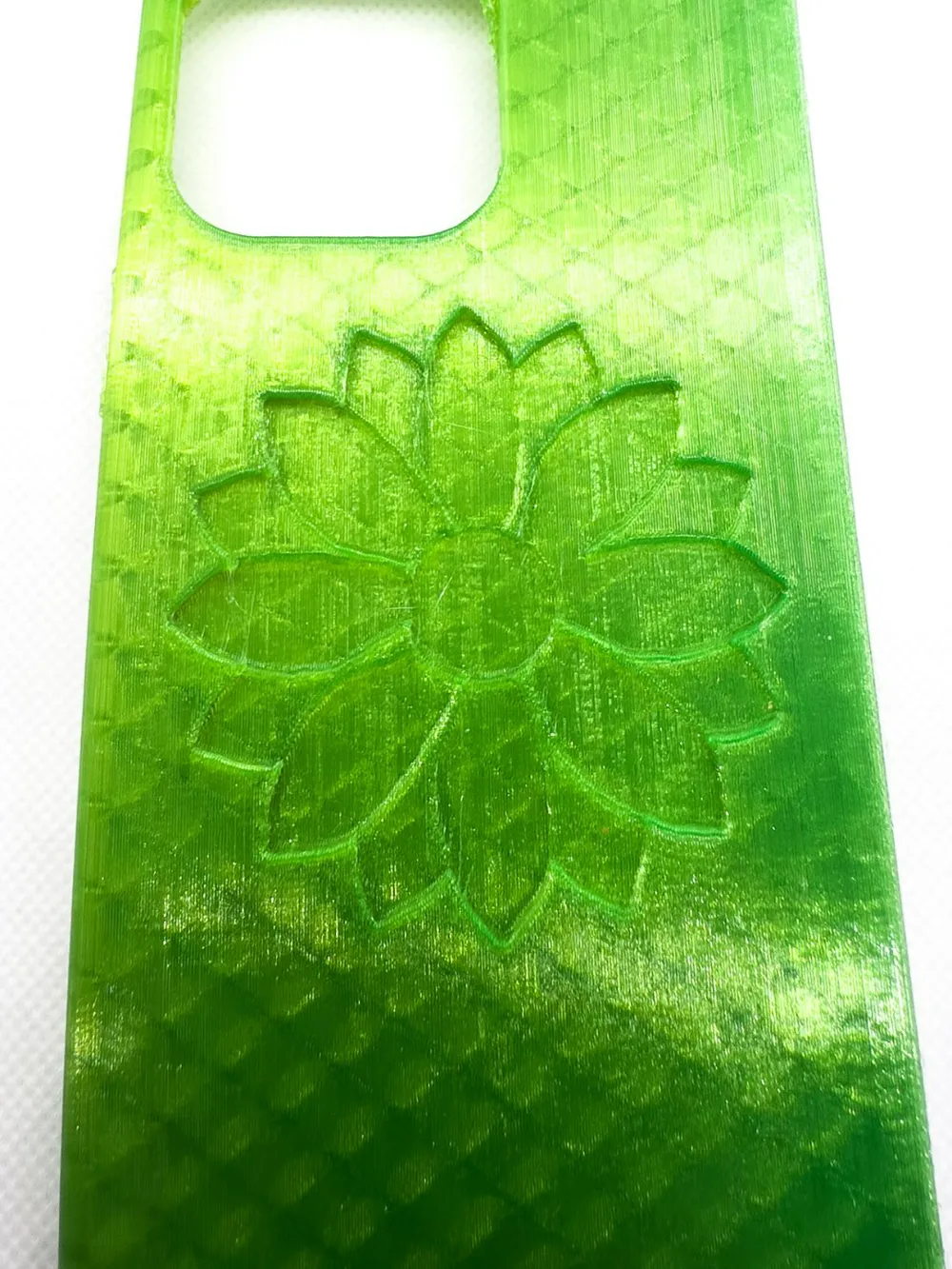 iPhone 14 Pro Max Flower Case by M&T_Fujawa - MakerWorld