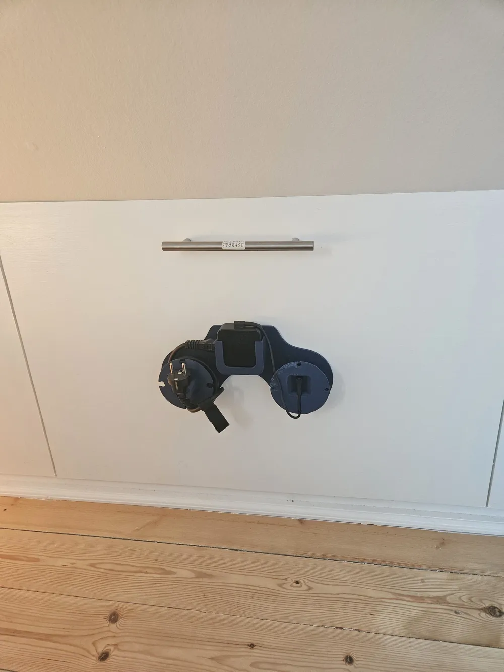 Asus Laptop charger wall mount (65w ASUS AD10500) - Free 3D Print Model ...