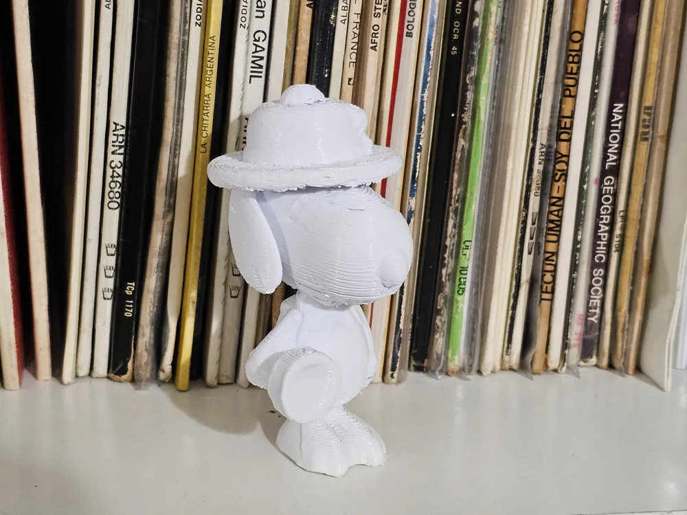 Snoopy explorer - figure by dubmehard - MakerWorld