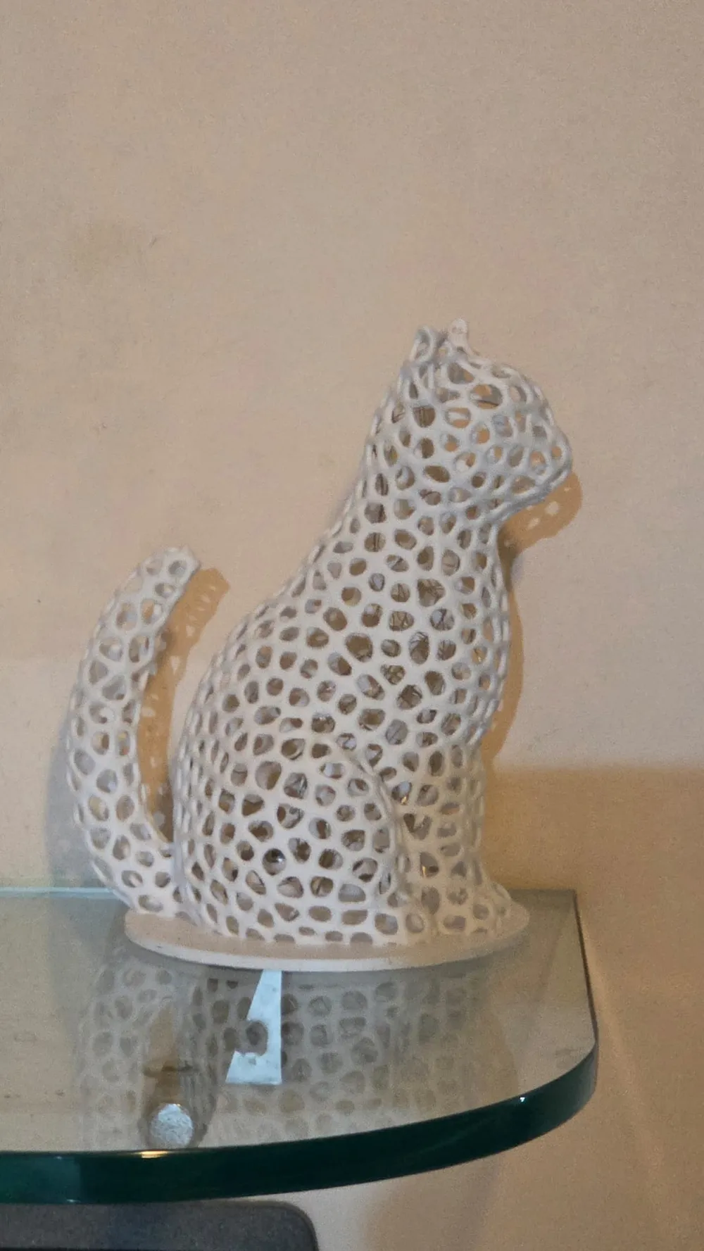 Voronoi 猫灯 来自 Themask MakerWorld：免费下载 3D 模型