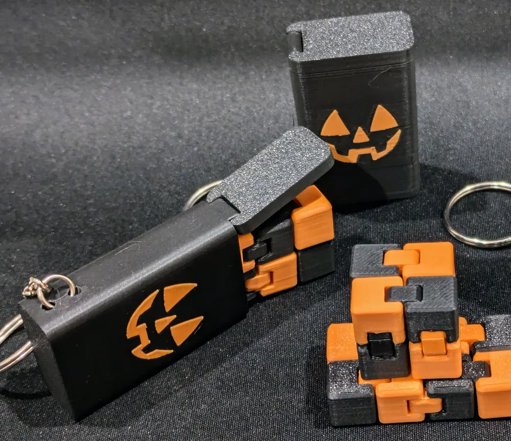 Halloween 2-Color Fidget Cube & Keychain Case by Whippi3D - MakerWorld