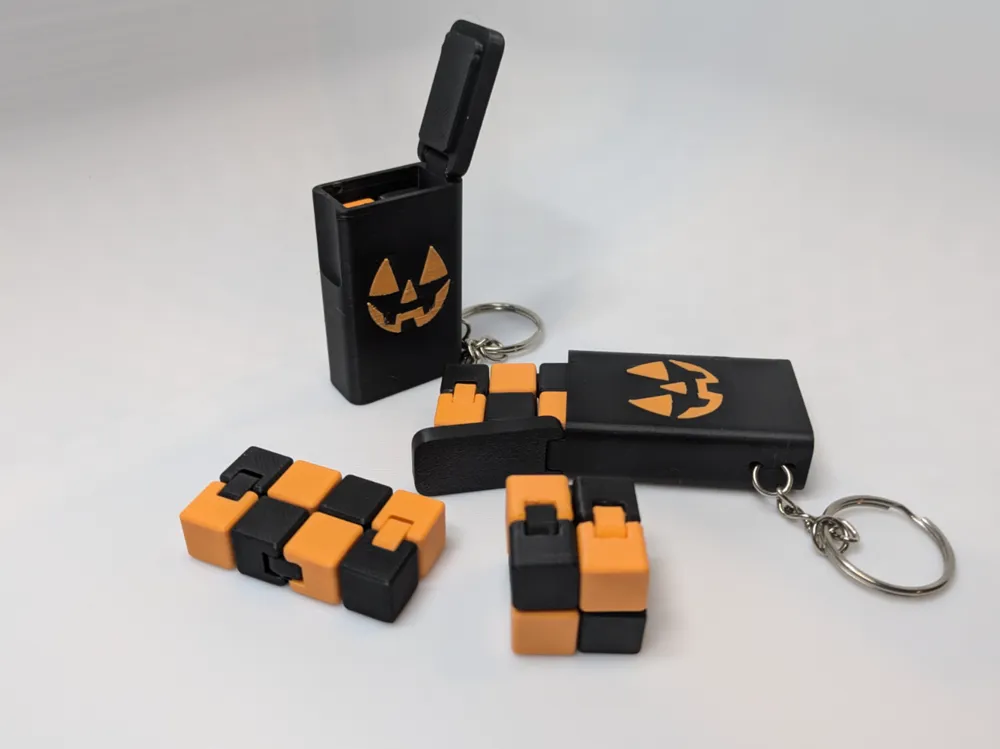 Halloween 2-Color Fidget Cube & Keychain Case by Whippi3D - MakerWorld