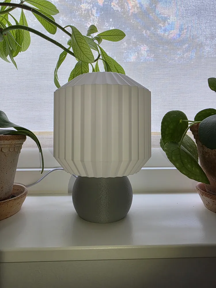 Pleated Modern Lamp With Concrete Lamp Base E27 - Free 3D Print Model ...