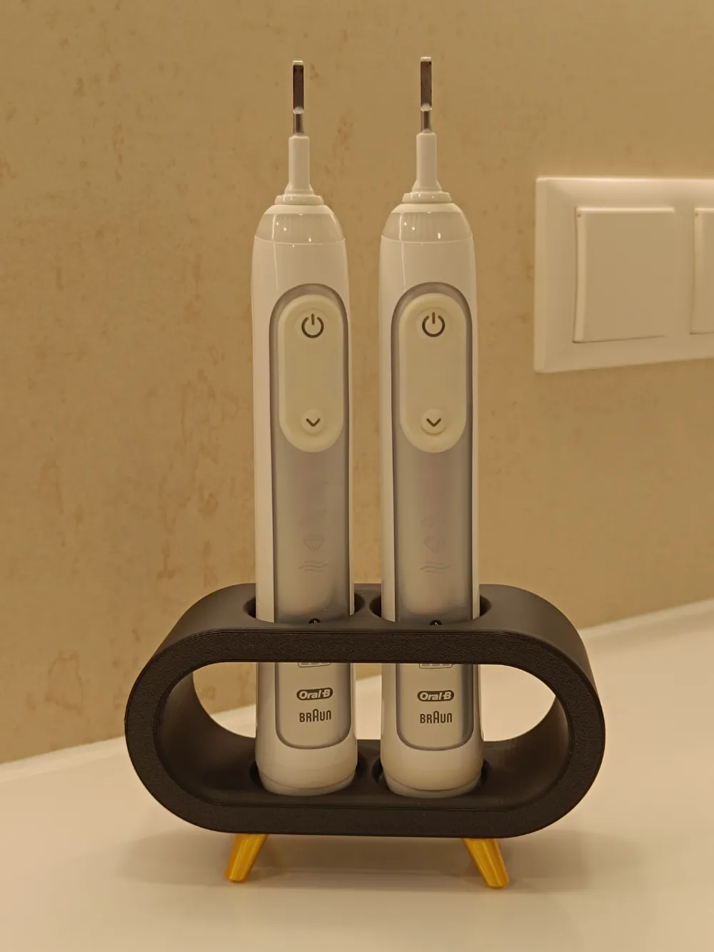 Oral B Genius Holder by ZiRo3D MakerWorld: Download Free 3D Models