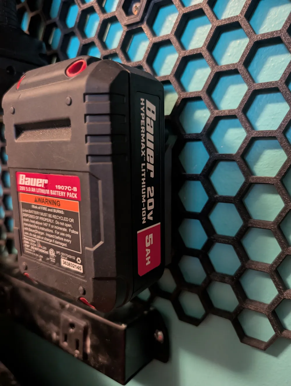 Bauer Battery Holder for HSW - Free 3D Print Model - MakerWorld