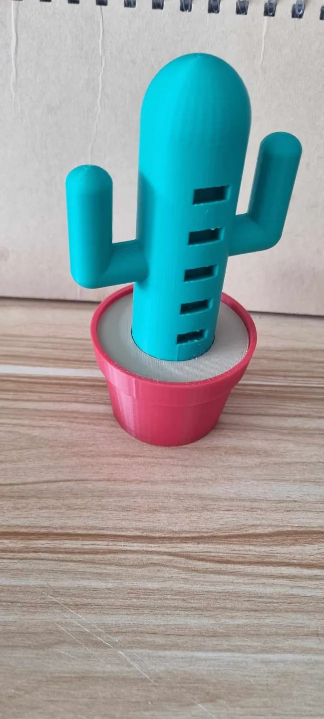 Cactus USB Desk Tidy by Spominic MakerWorld: Download Free 3D Models