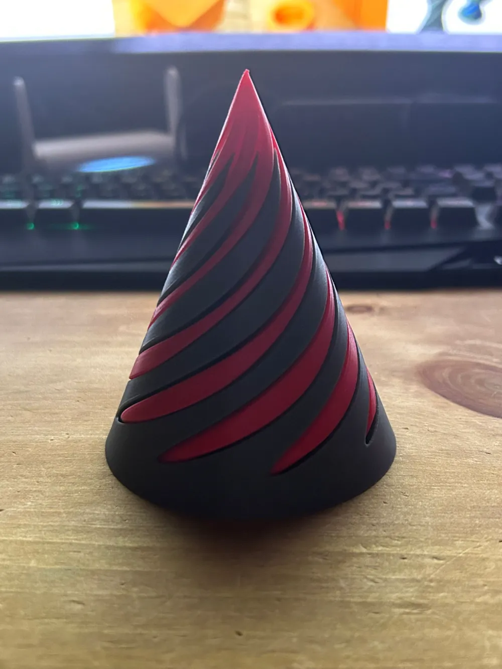 100mm spiral Passthrough Fidget Cone by Millisard08 - MakerWorld