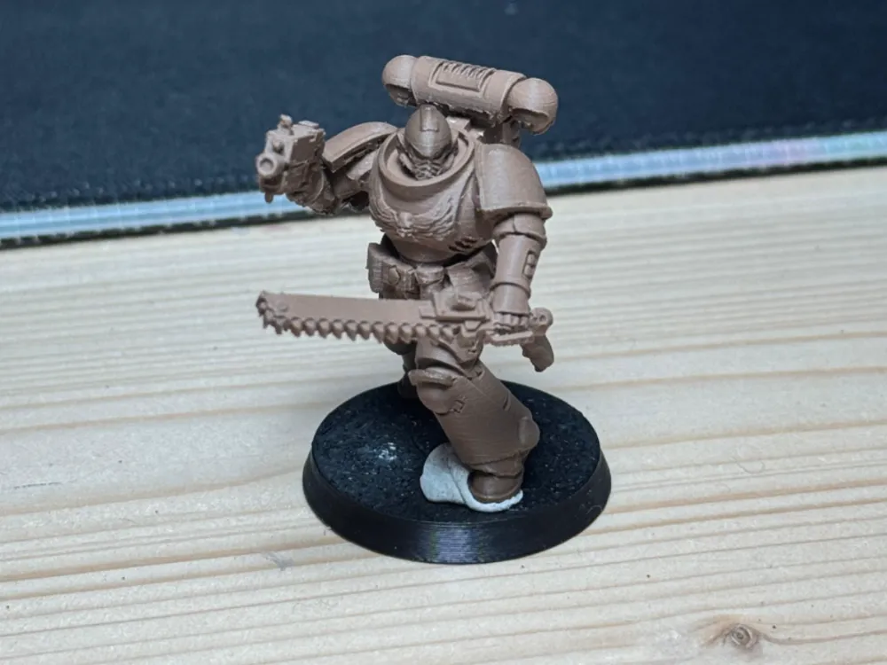 Assault Space Marine w Chainsword 3 Warhammer 40k by Gallerus - MakerWorld