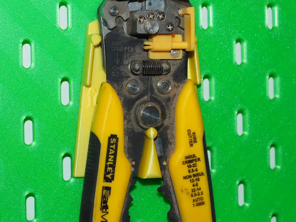 Stanley Wire Stripper Crimper Holder Ikea Skadis by Stary_Murchlak ...