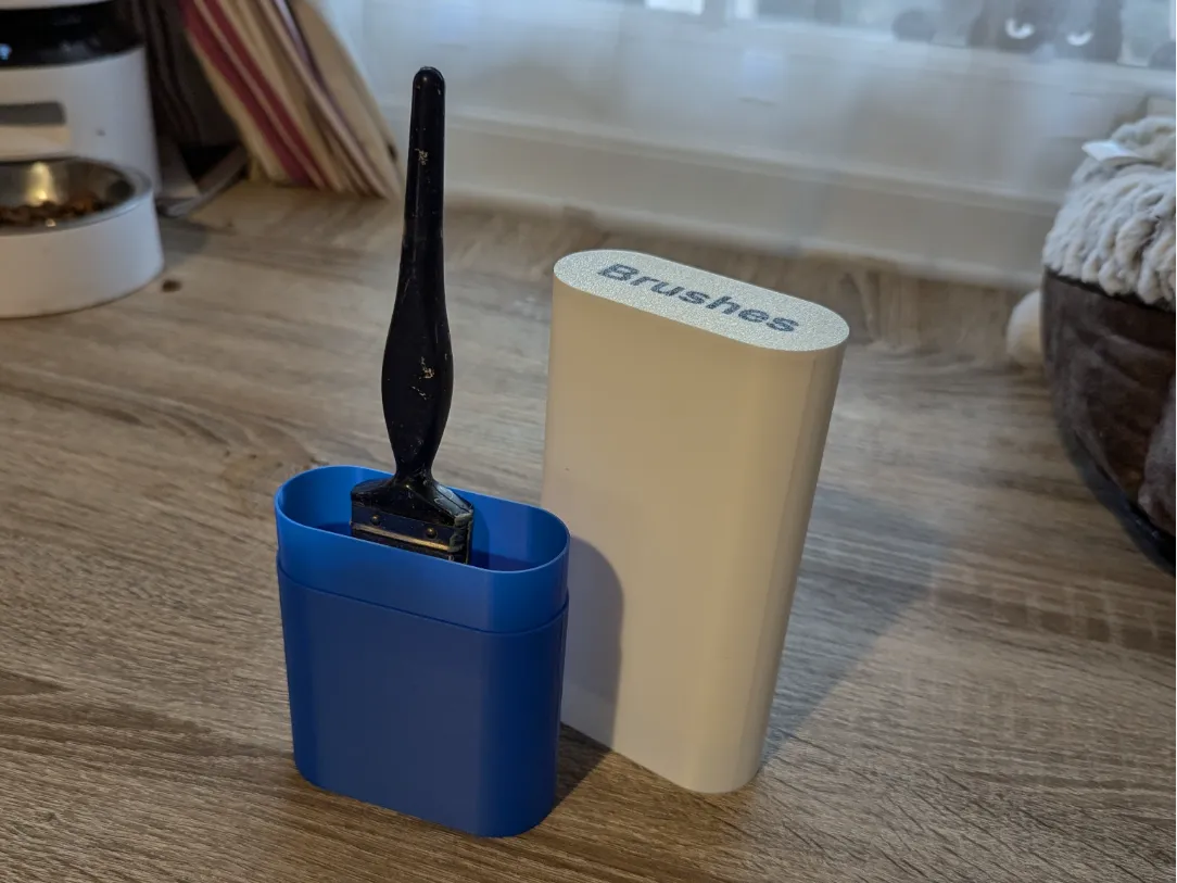 Paint Brush Saver - Free 3D Print Model - MakerWorld