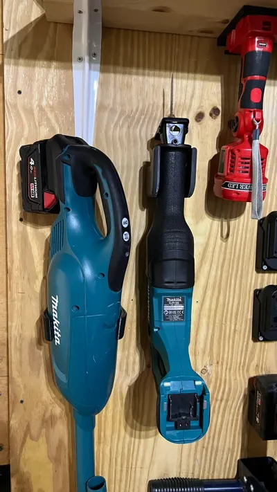 Makita reciprocating saw mount by bazwolff - MakerWorld
