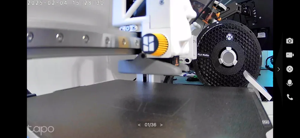 A1 废料垃圾桶 + 适用于Tapo C200/C210/C220等型号的顶部支架 来自 Ballker MakerWorld：免费下载 3D 模型