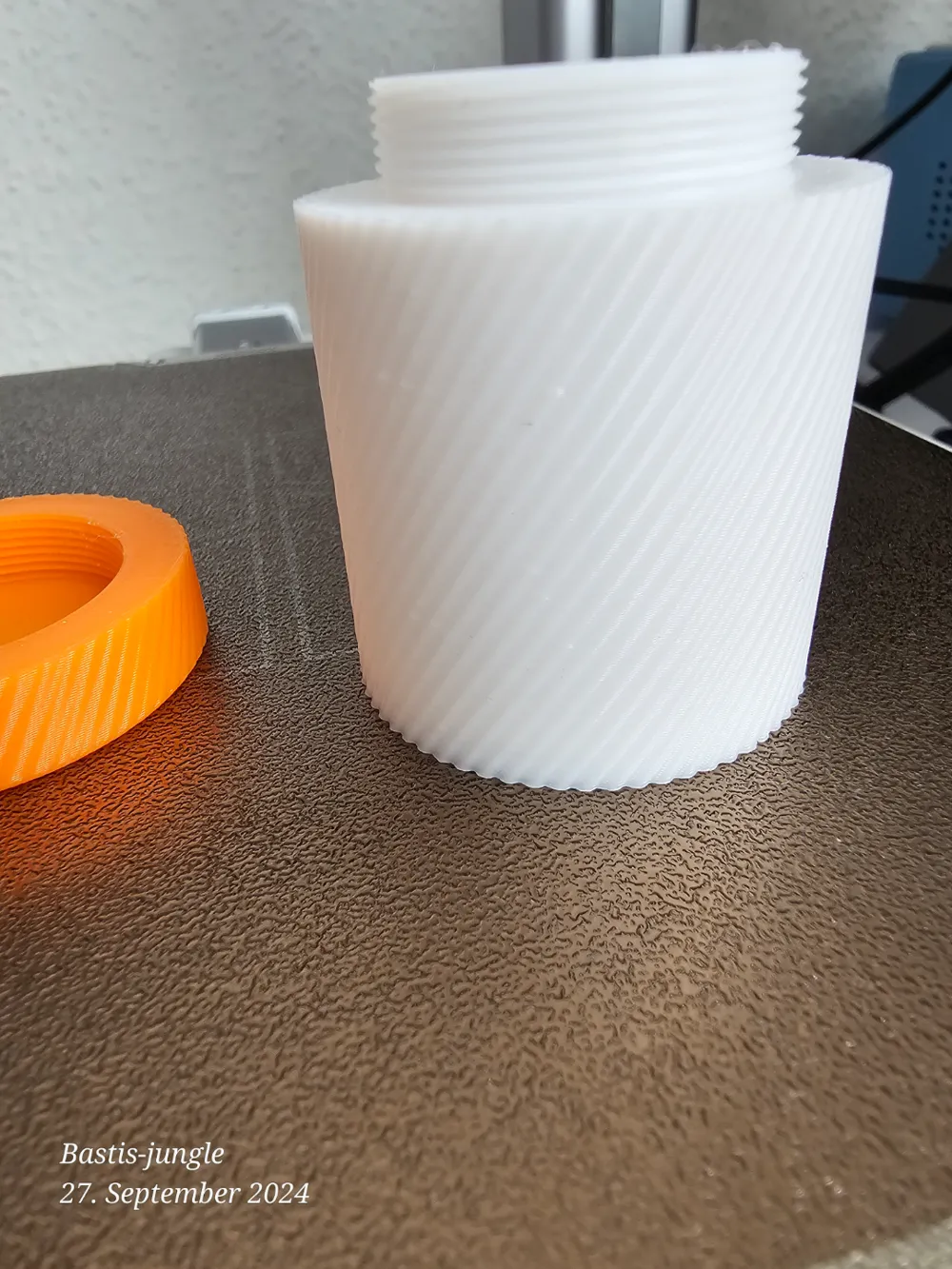 Small Canister/Container by Bastis-jungle - MakerWorld