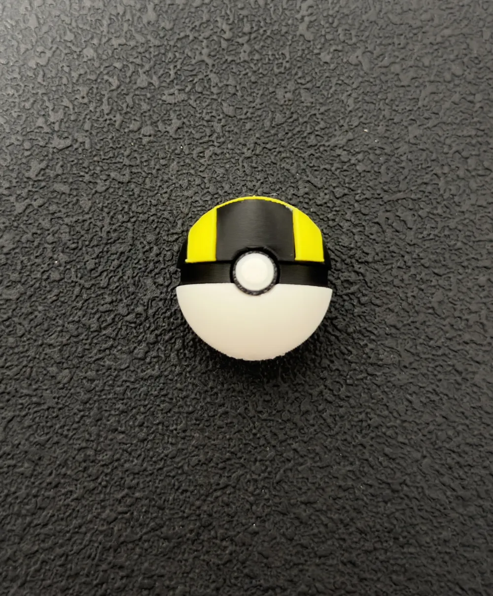 Pokeball gashapon machine and Pokeball gashapon (Please read the ...