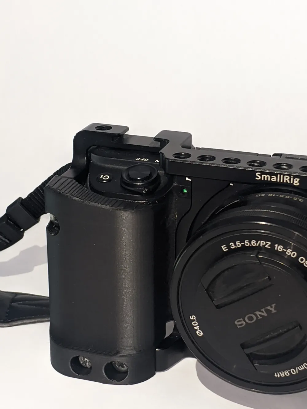 Smallrig Case Grip for Sony a6400 by Dish Engineering - MakerWorld