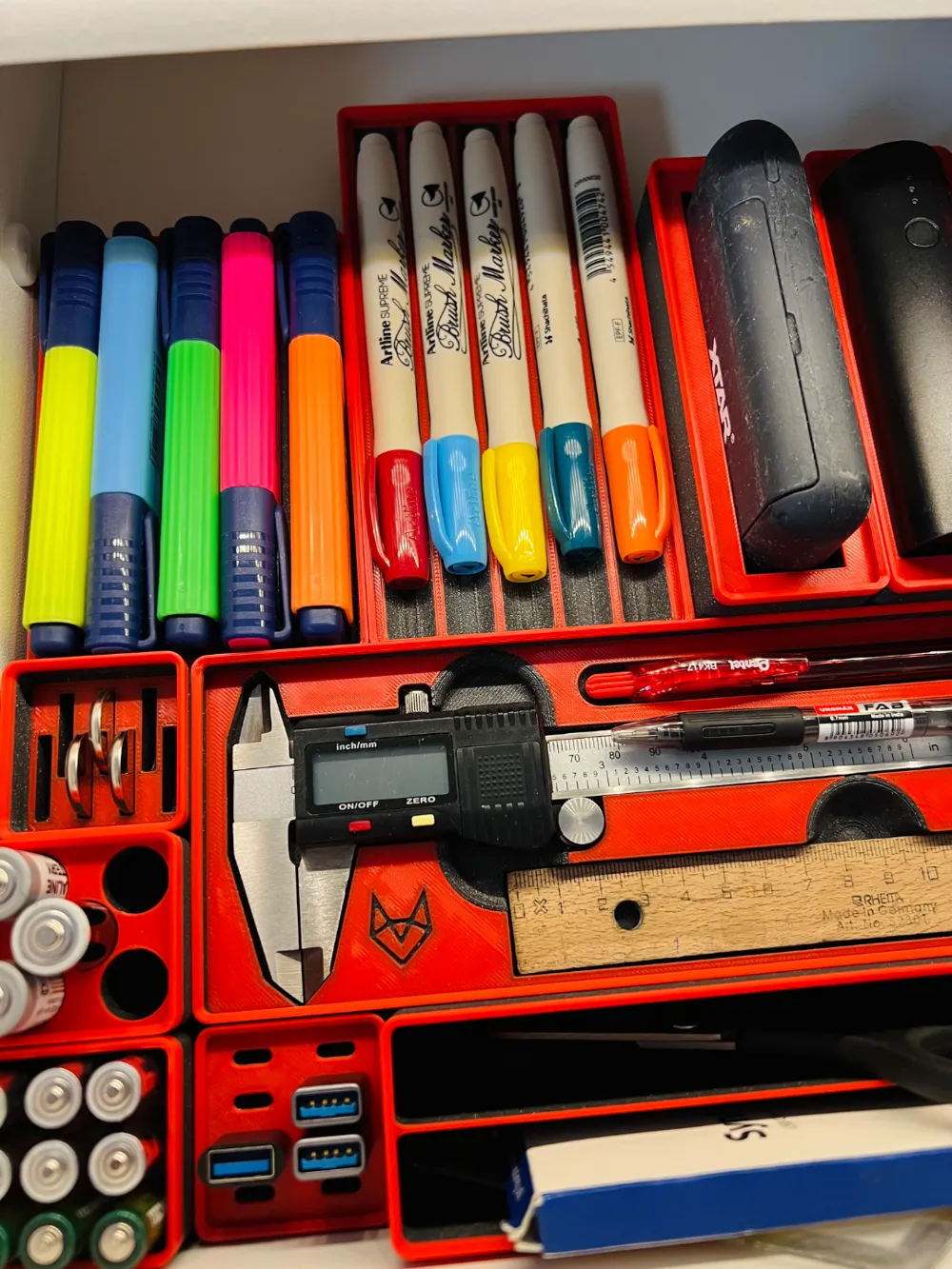 Gridfinity Pencil & Sharpie Holder by j.fuchs MakerWorld: Download Free ...