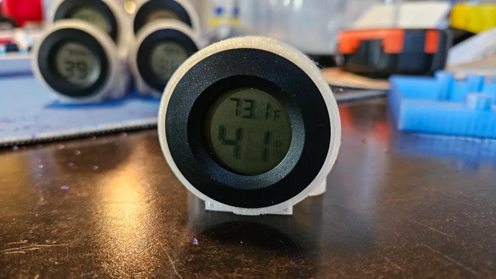 Desiccant & Hygrometer Holder for Spool Containers by Maker Dave ...