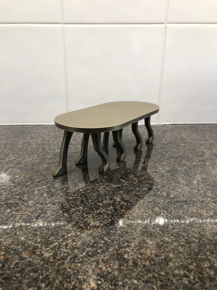 Eight-legged plant stand - Free 3D Print Model - MakerWorld