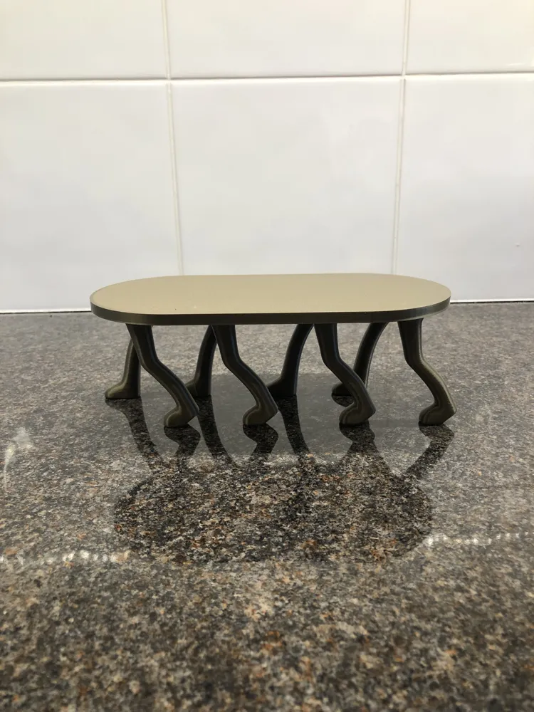 Eight-legged plant stand - Free 3D Print Model - MakerWorld