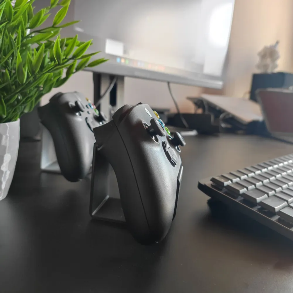 Xbox One Controller Stand by Bamingo Design - MakerWorld