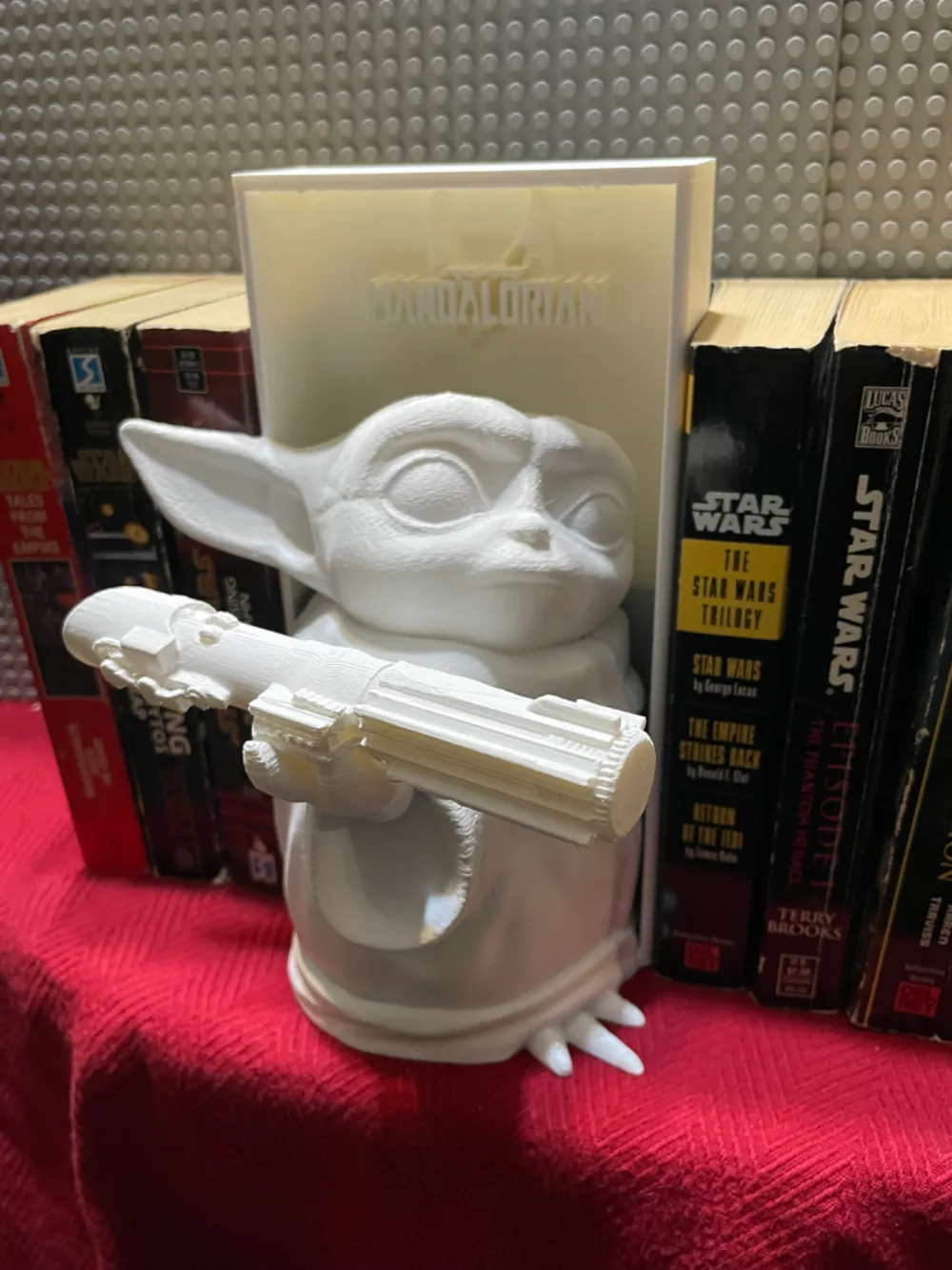 Star Wars Grogu Mandalorian Book Nook by Major League Mods - MakerWorld
