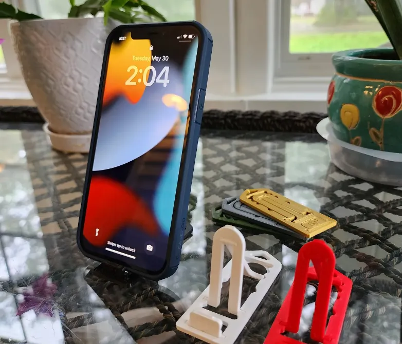 Foldable Phone Stand Keychain by BP3D MakerWorld: Download Free 3D Models