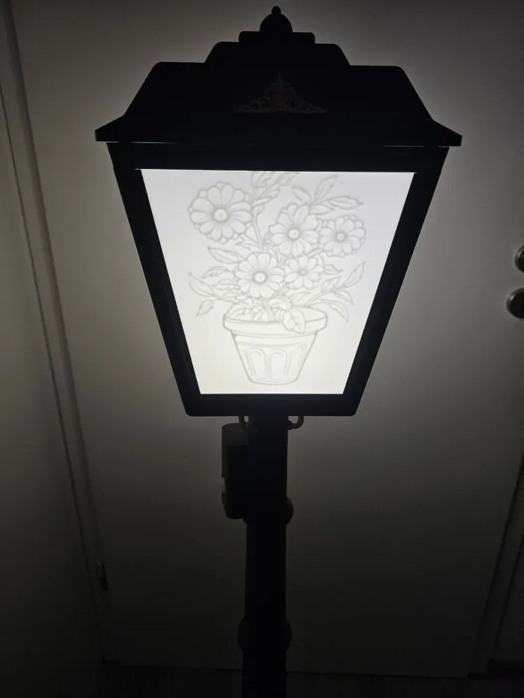 Festive Lamppost Templates Spring - Free 3D Print Model - MakerWorld