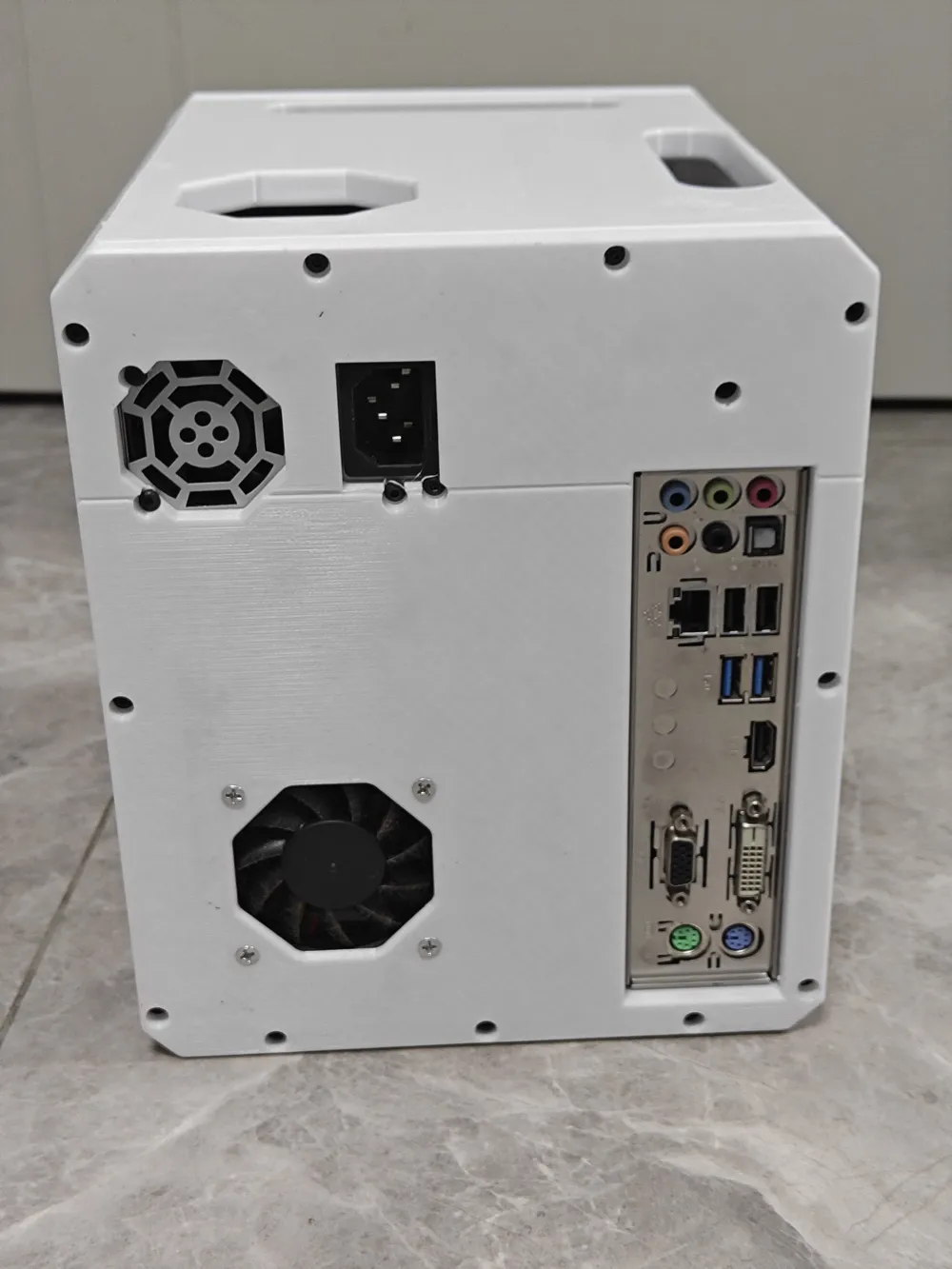 NAS Enclosure Design Inspired by Wind Tunnel Chassis Remixed by Cxh丶3D ...