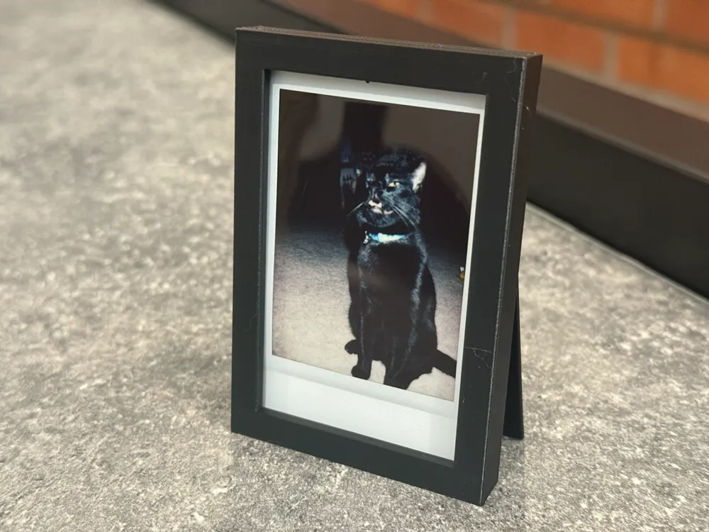 Modern Instax Mini Photo Frame (Angled) - Free 3D Print Model - MakerWorld