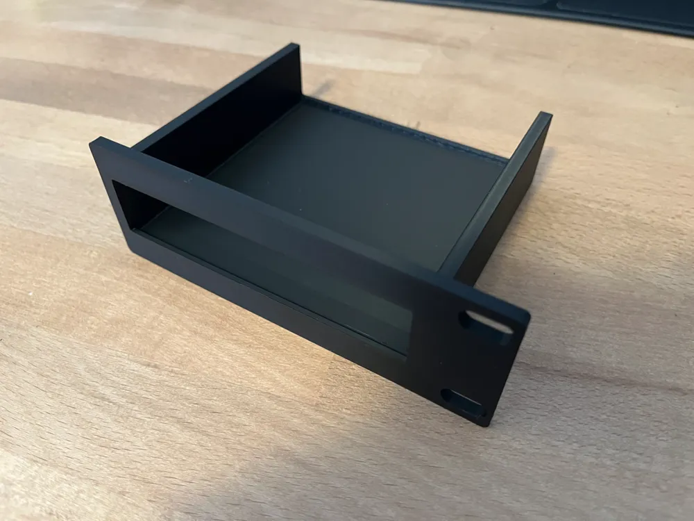 TP-Link TL-SG105 5 port switch rack mount adapter by YoloWeirdo ...