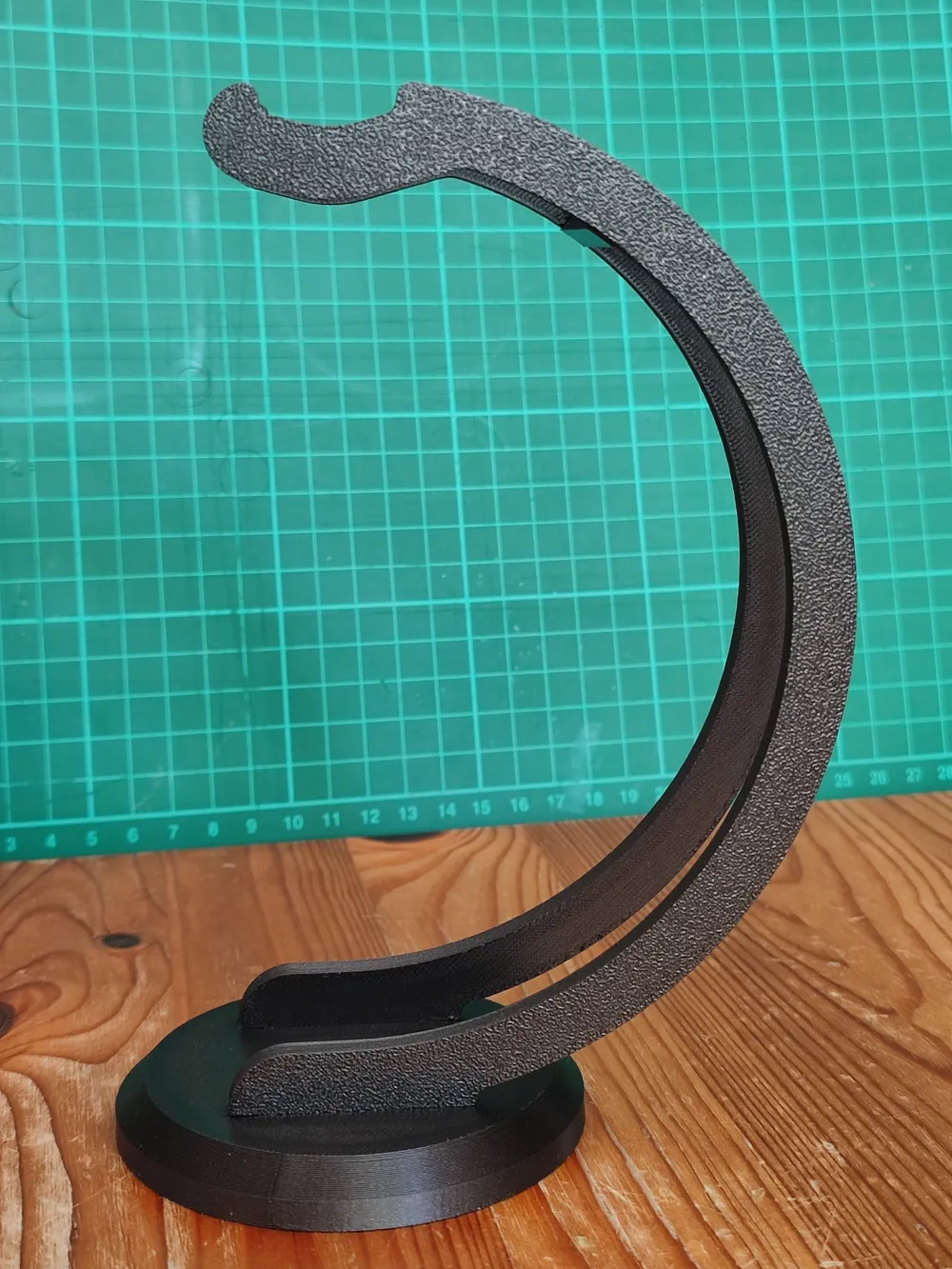 Fixed Spool/Spinning Reel Display Stand - Free 3D Print Model - MakerWorld