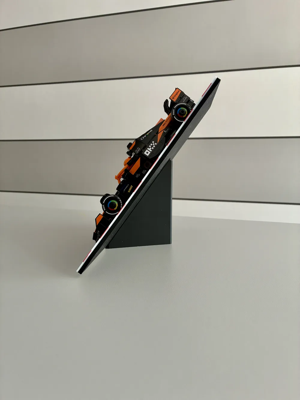 F1 Speed Champions Overtake Wall / Desk Mount by AM Design MakerWorld ...