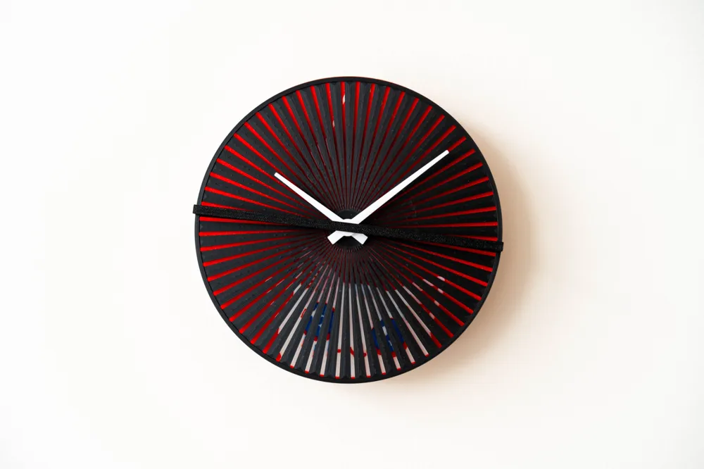 Scanimation Clock / Lenticular / Moiré Illusion by Motiform Studio ...