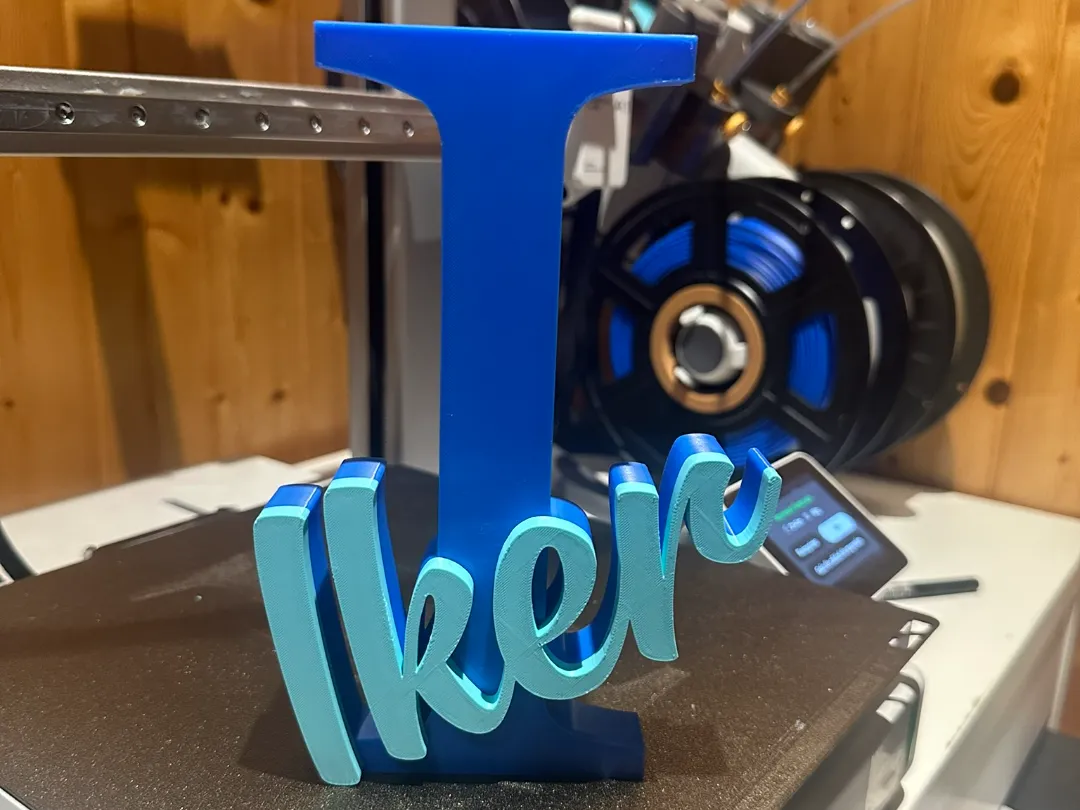 Iker nombre - Modelo de impresión 3D gratuito - MakerWorld
