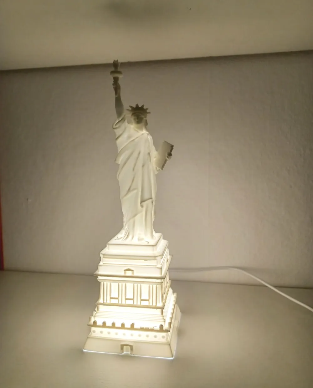 statue of liberty LED lamp by 51M0NMakerWorld: Download Free 3D Models