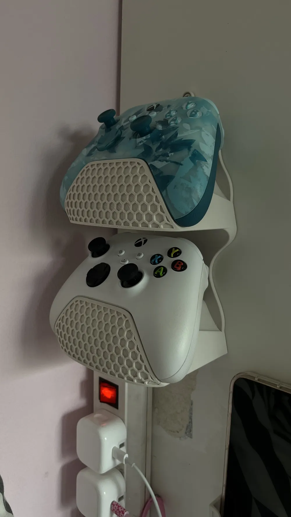 Dual Xbox Controller Wall Mount Stand - Free 3D Print Model - MakerWorld