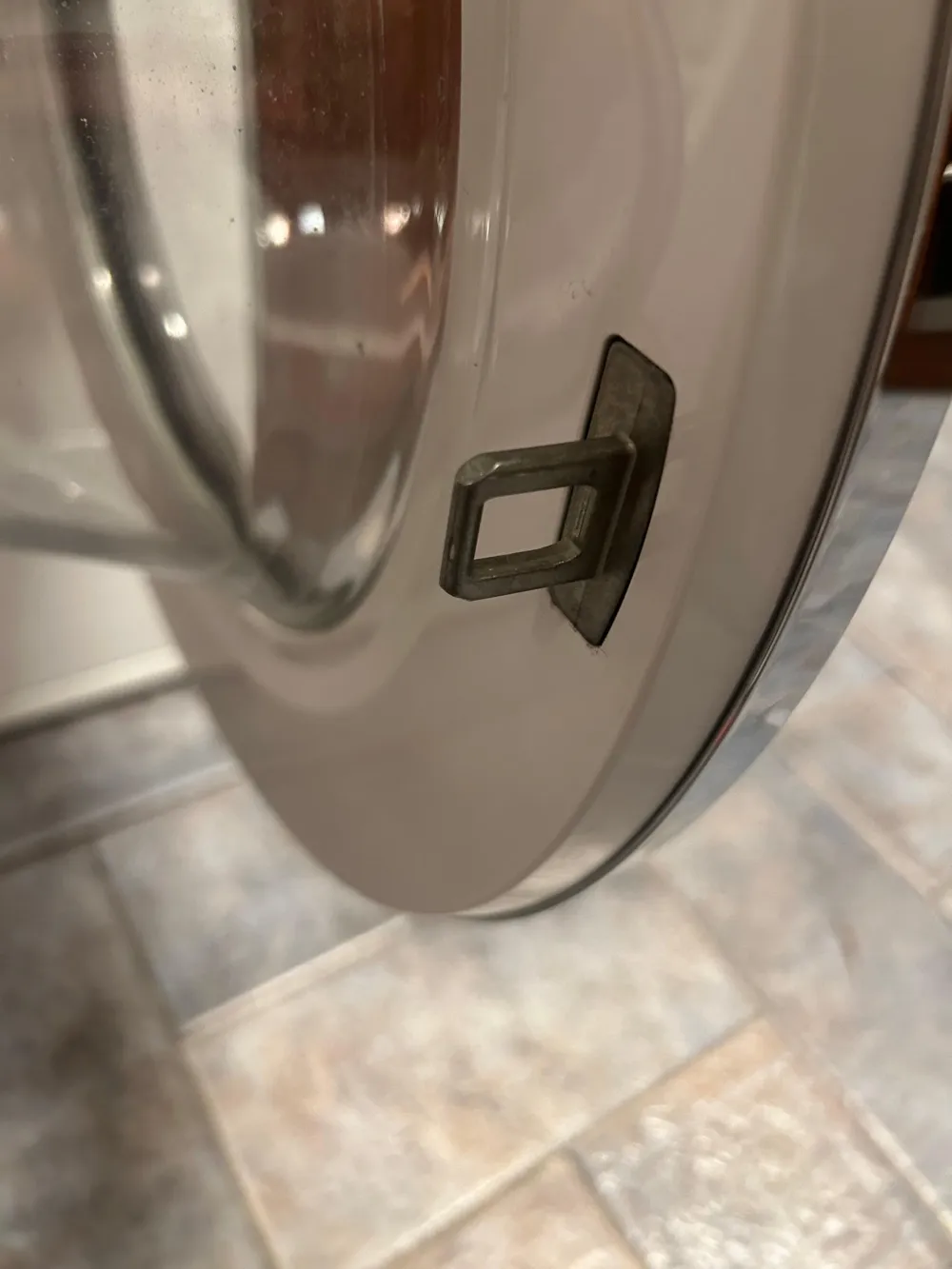 Miele Washing Machine Door Prop by DSW MakerWorld: Download Free 3D Models