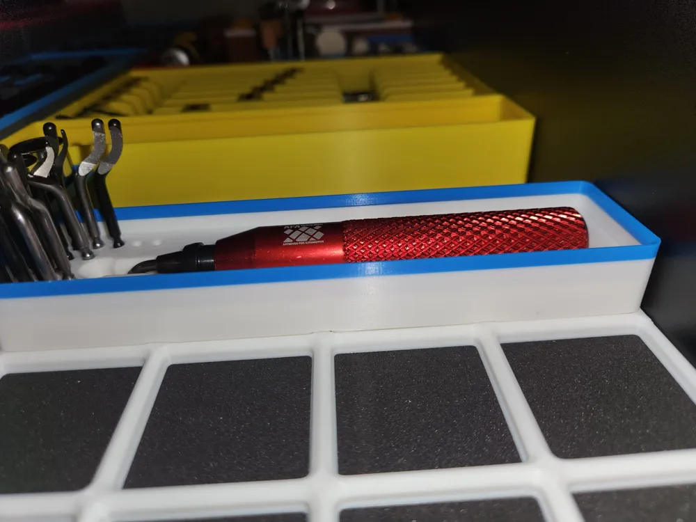 Gridfinity Deburring Tool Holder 1x4 by Snakemeister MakerWorld ...