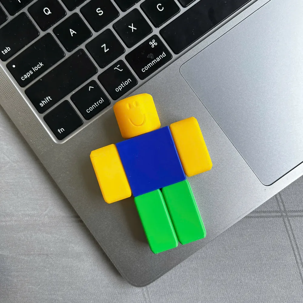 Classic Blocky Noob Figure - The Roblox Icon - Free 3D Print Model ...