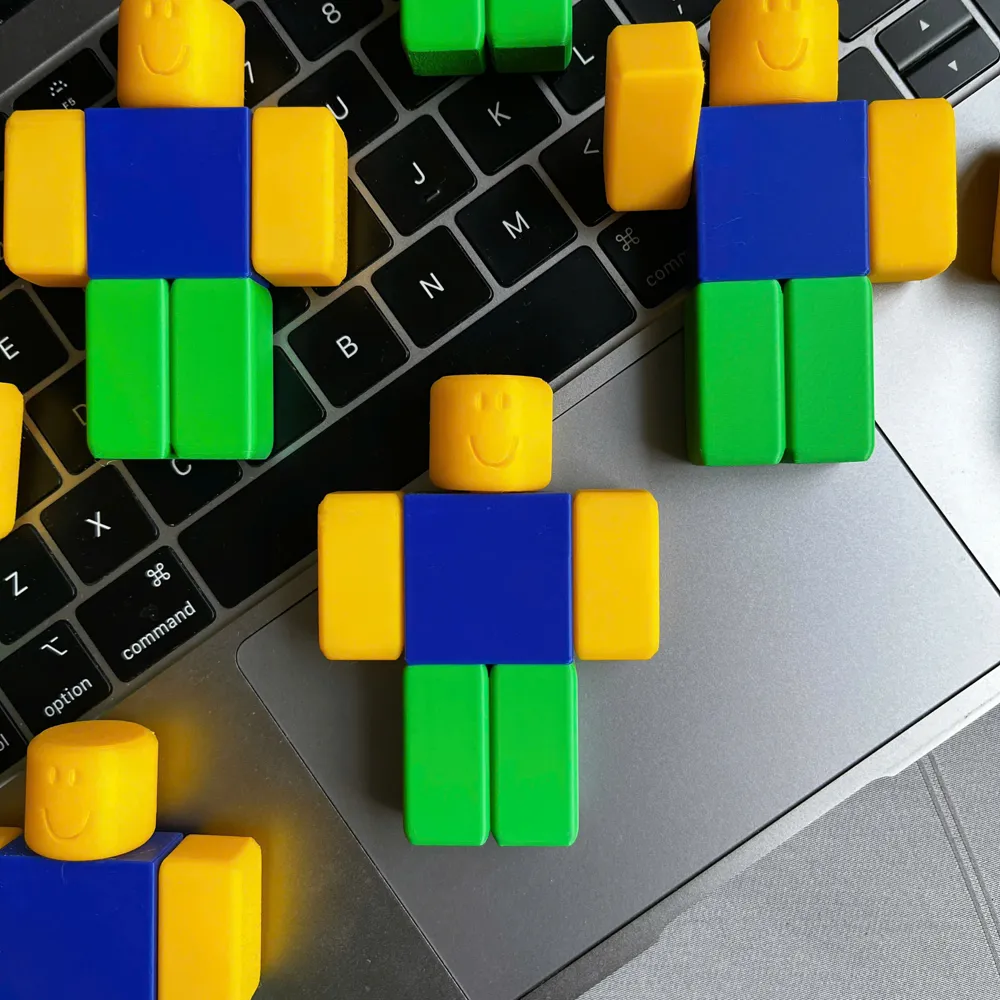 Classic Blocky Noob Figure - The Roblox Icon - Free 3D Print Model ...