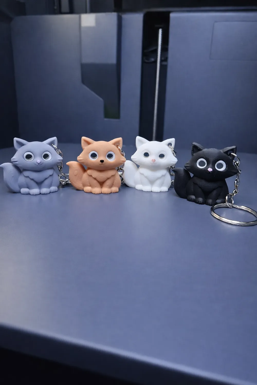 Cat Keychain 3D Printed - Free 3D Print Model - MakerWorld