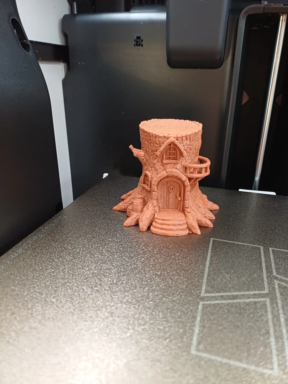 Fantasy Tree Stump House (not hollow) - Free 3D Print Model - MakerWorld