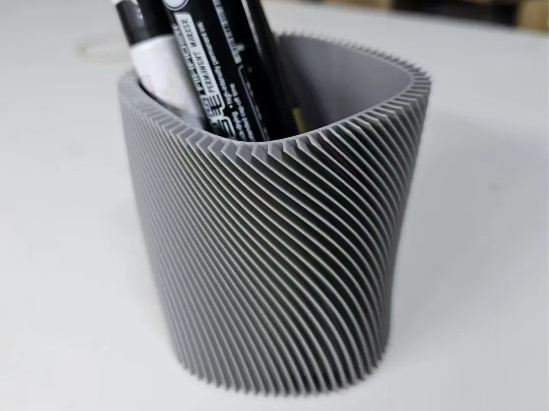 Minimalist Art Pen Holder by mossbot - MakerWorld